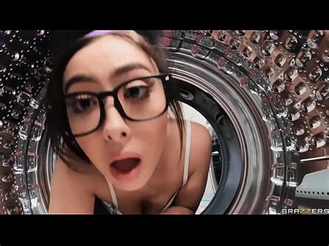 My Girl S Double Is Threesome Trouble Codi Vore Chloe Surreal Brazzers Flux Complet De