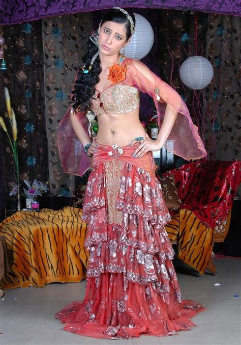 Shruti Hassan Hot Navel Show Pics