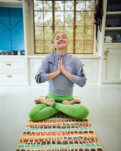 Kate Hudson Scrolller Kate Hudson Scrolller