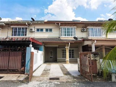 [wts] Double Storey Terrace Antara Gapi Serendah Property For Sale On Carousell