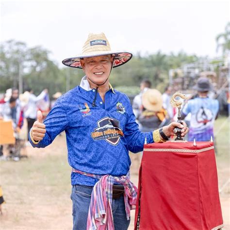 ศูนย์ข่าวท้องถิ่นกระบี่ รีวิวท่องเที่ยว 📌 ด่วน ศศิธร กิตติธรกุล ทายาทนักการเมืองท้องถิ่นบ้าน