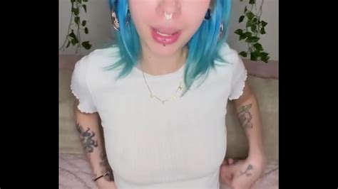Pretty Alternative Girl Loves Fucking Her Ass To Orgasm And The Panty