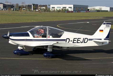 D Eejd Private Robin Dr 200 Photo By Daniel Schwinn Id 1358650