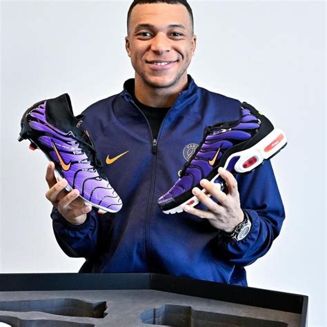 Une Nouvelle Mercurial Pour Mbappé Inspirée Par La Air Max Plus