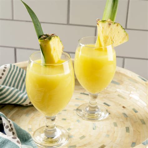 Refreshing Pineapple Coconut Juice
