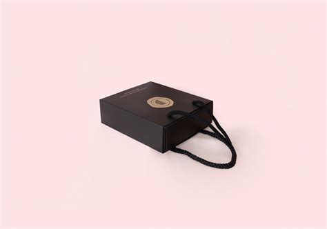 ჩანთები უჯრით