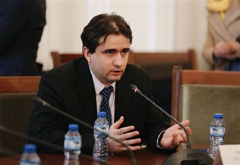 Схема на Промяната Диво лобиране с новите лични документи