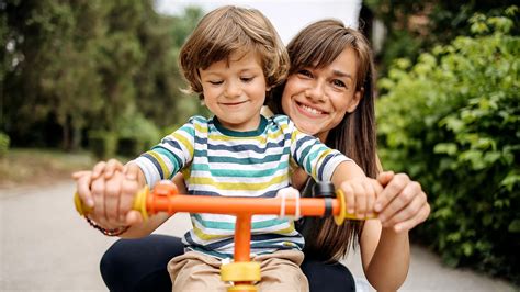 Día Internacional Del Juego Los Beneficios De Jugar Para Los Niños