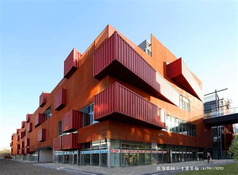 三里屯南区商业综合区集装箱展示 大连集利集装箱有限公司