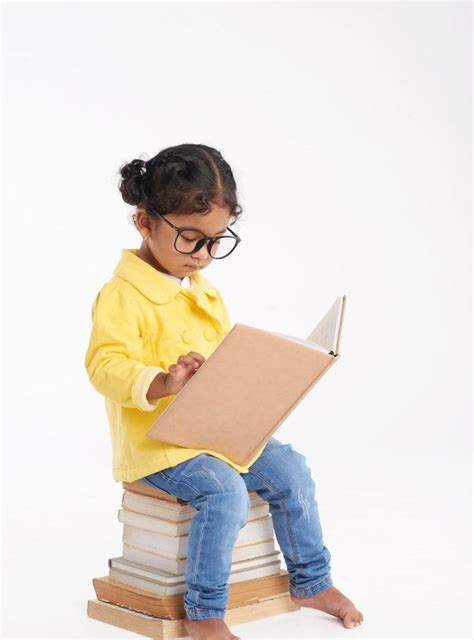 원더코드 매거진 아이 작문 스킬을 확실하게 향상시키기 위한 겨울방학 계획 The Education Group