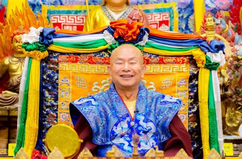 彩虹雷藏寺：蓮生活佛 盧勝彥 維摩詰經 聖尊蓮生活佛主持西雅圖雷藏寺「藥師佛本尊法」同修暨《維摩詰經》第32講