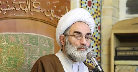 نماینده خامنه‌ای در گیلان در دنیا کسی را که رای ندهد از حق استفاده از