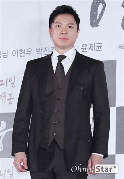 영웅 정성화 오마이포토