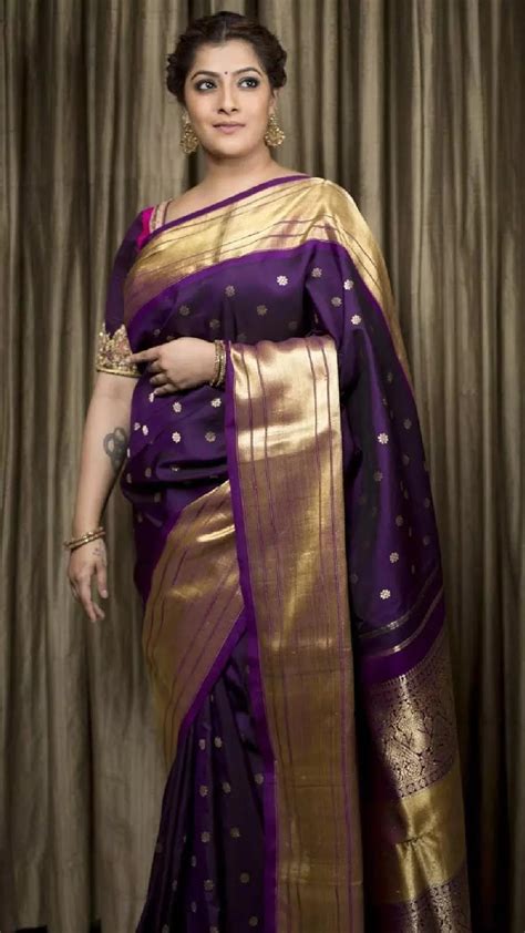 10 Casual Saree Looks Of Varalakshmi Sarathkumar