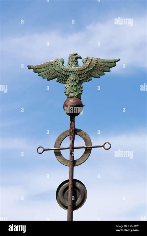 Aquila Roman Symbol