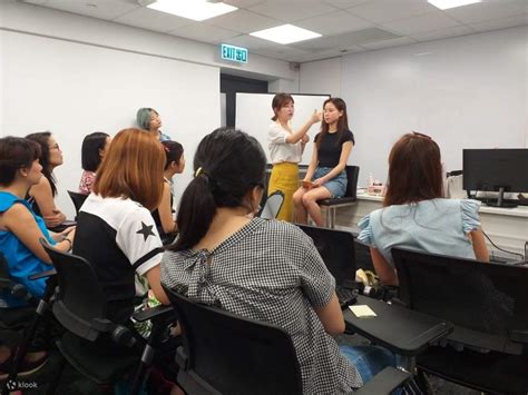 K Beauty Make Up Experience At Roa Makeup In Seoul Klook