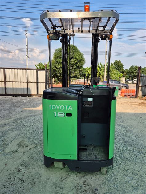 ตลาดซื้อขาย เครื่องจักร รถฟอร์คลิฟท์ Toyota โตโยต้า 7fbr18 กรุงเทพ มือสอง