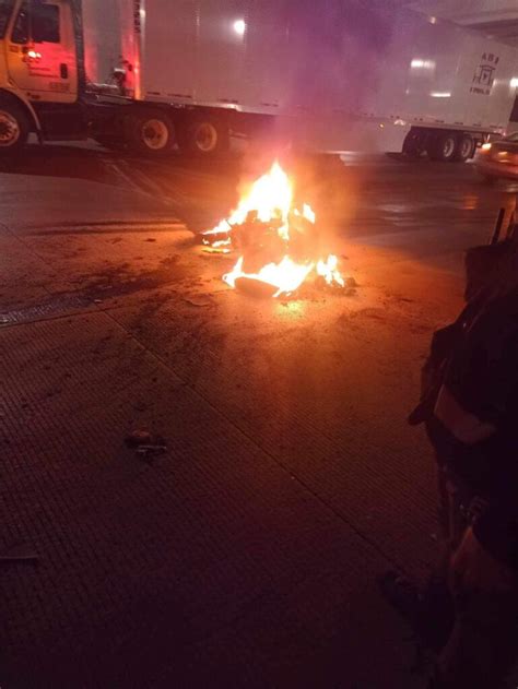 Motociclista Sale Disparado Tras Chocar Contra Un Auto Está Grave
