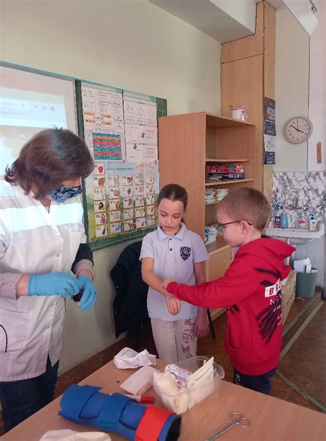 Урок за оказване на първа долекарска помощ СУ Пейо Кр Яворов гр Варна