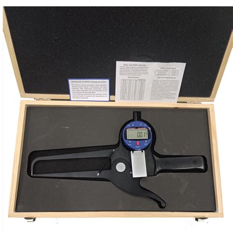 High Precision Digital Display Caliper Gauge With Mm External Clamp Design Extended Jaws