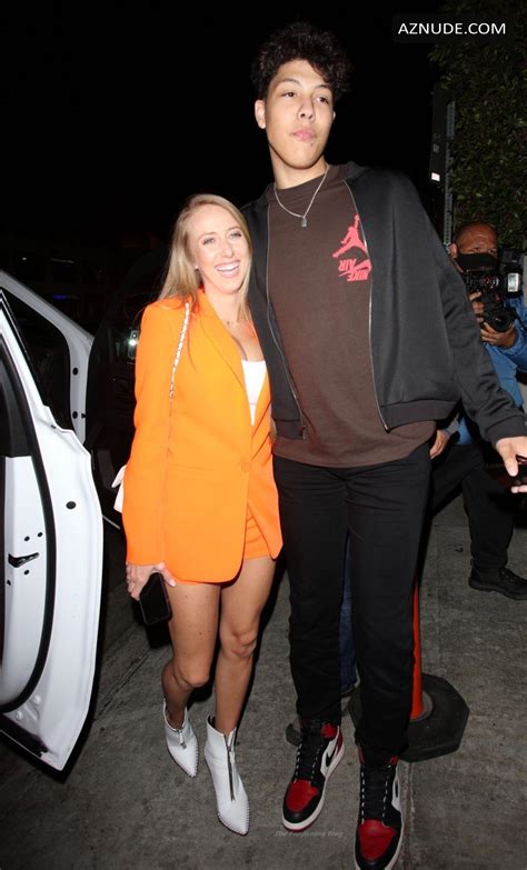 Brittany Matthews Sexy Grabs A Late Dinner At Nobu In West Hollywood AZNude