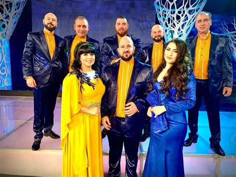 Оркестър за сватби и извеждане на младоженец кум и булка Формация