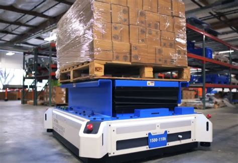 Integrated Autonomous Pallet Robot For Warehouses Distribution Centers