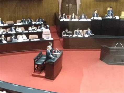 Re 爆卦 本土76例感染源待釐清 境外4 Ptt評價