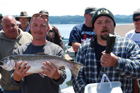 Welcome To Siltcoos Lake Home Of Lakes Edge Rv Park And Marina And