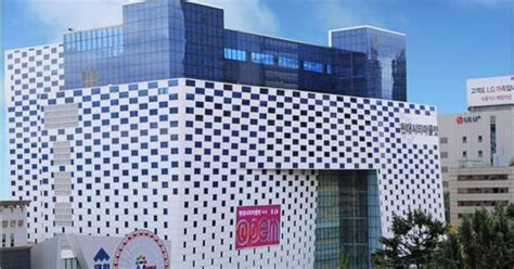 가족 겨냥하니 잘되네현대시티아울렛 대구점 매출 45↑