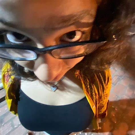 M A Y A Maxa Rr Threads Say More