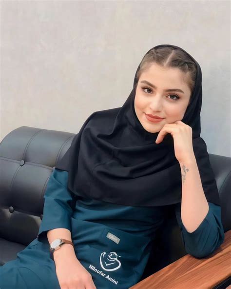 Doctorwhiteeinstagram On Pinno 🤍 نیلوفر امینی ، دانشجوی مامایی 🌱