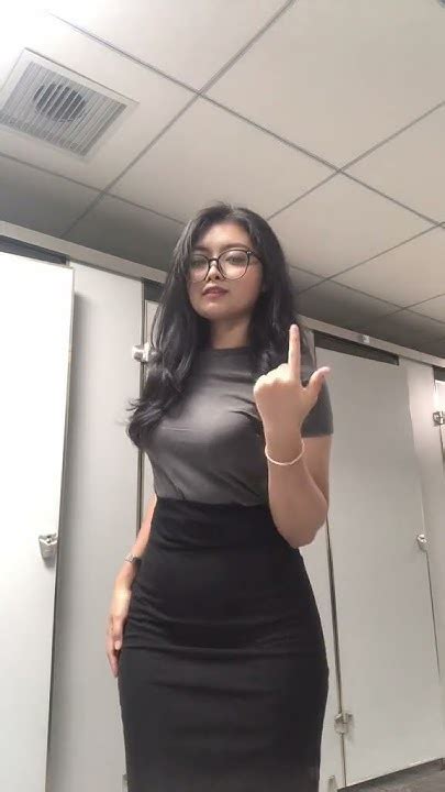 မျက်မှန်လေးတွေကမှ တကယ်ချစ်ဖို့ကောင်းတာ Youtube