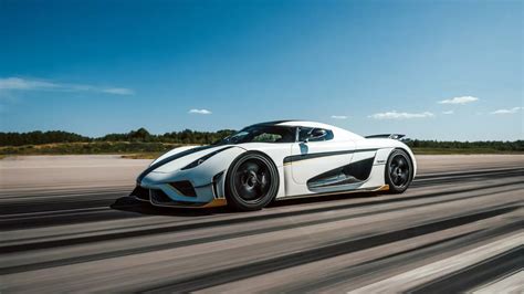 Суперкар Koenigsegg снова установил рекорд ранее побитый Rimac