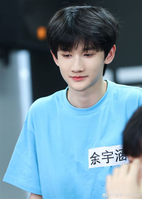 余宇涵图册360百科