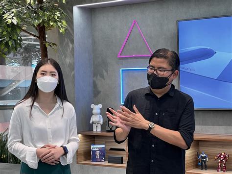 Oppo Buka Oppo Experience Store Pertama Di Bandung Techdaily