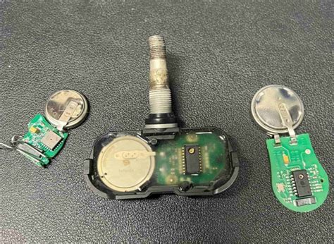 The Complete Science Behind How Tire Pressure Sensors Work LEARN ABOUT TPMS