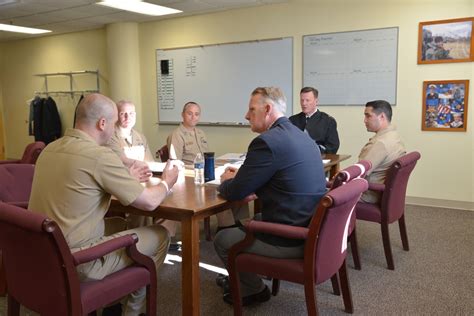 Dvids Images Netc Commander Visits Cscsu Great Lakes [image 2 Of 8]