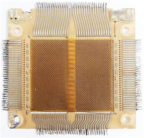 페라이트 링 코어 메모리와 UNIVAC 시스템 빈티지 오디오 콘텐츠와 판매 오디오퍼브