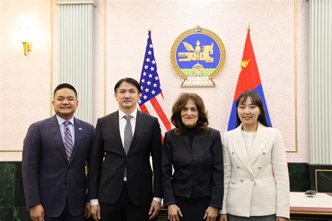 УУЛ УУРХАЙ ХҮНД ҮЙЛДВЭРИЙН ЯАМ АНУ ЫН ХӨДӨЛМӨРИЙН ЯАМТАЙ ХАМТРАН АЖИЛЛАХ САНАМЖ БИЧИГ