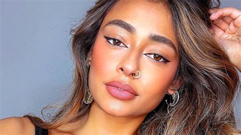 Mira Patel Shows Her Goddess Bikini Body Rastavideos