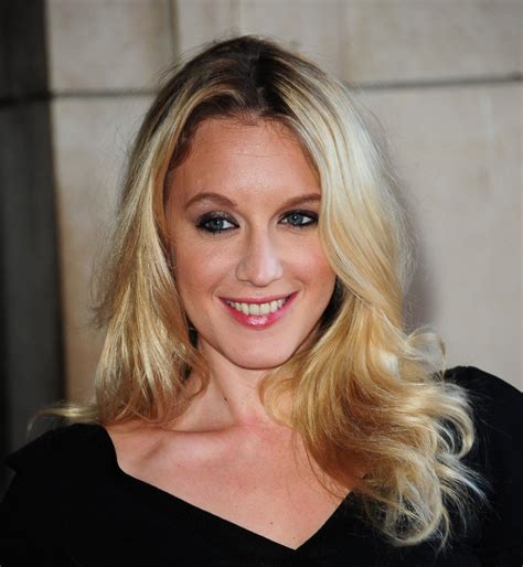 Ludivine Sagnier Découvrez Ses Secrets De Beauté Cosmopolitan Fr