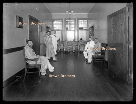 1900s Nyc Bellevue Hospital Psychiatric Insane Asylum Glass Camera