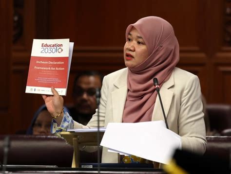 Fadhlina Education Ministry Continues To Address School Dropout Issues Malay Mail