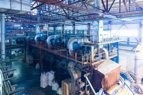 유리 섬유 중공업 기계 금속 가공 작업장 개념을 생산하는 파이프가 있는 현대적인 운영 공장 사진 Unsplash의 과학 이미지