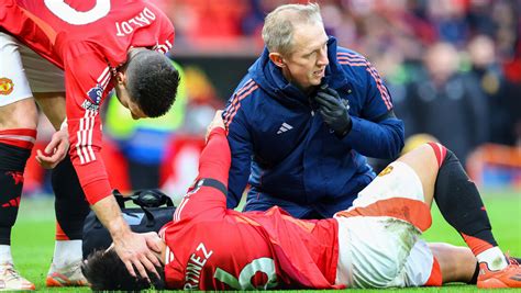 Јунајтед ређа поразе а сада је остао и без важног играча Мартинез ван терена до краја сезоне