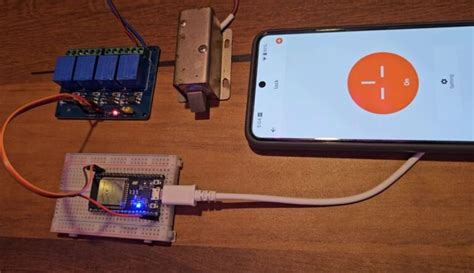 IoT Door Lock Using Esp32 And KME Smart Techatronic