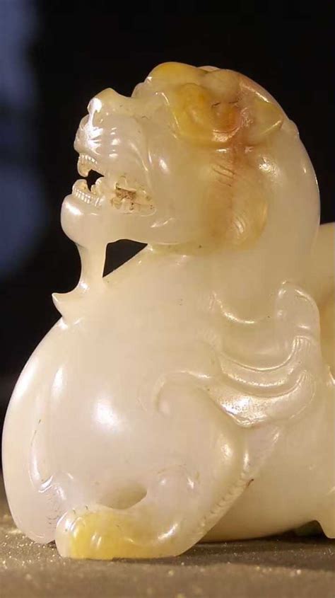 赞美高古玉的优美句子 翡翠怎么发朋友圈配文 描写玉石的优美句子 大山谷图库