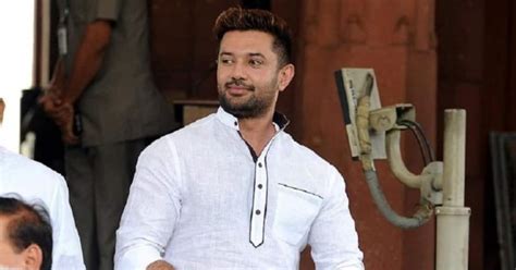 Ljp President Chirag Paswans Helicopter Narrowly Avoids Crash In Bihar