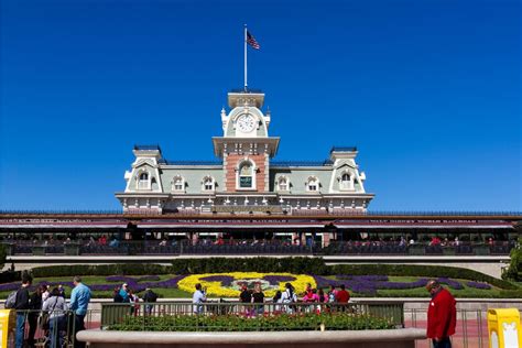 figure 1 2 from the immersive theme park analyzing the immersive world of the magic kingdom